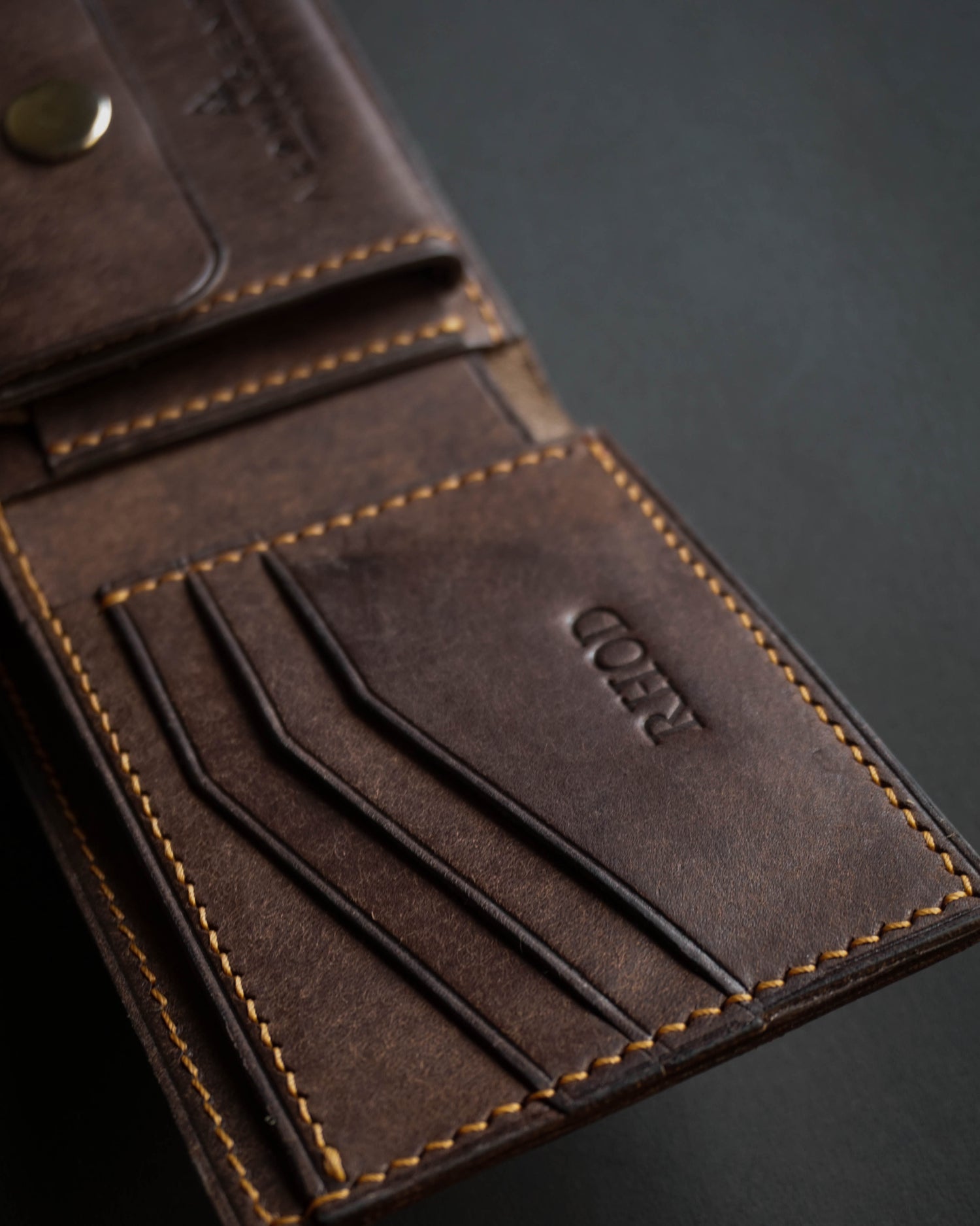 Alpha Gents Leather